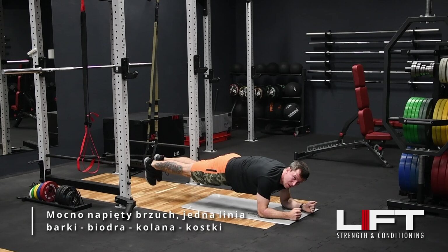 Bird Dog - prosto i efektywnie popraw swoją stabilizację - Fitnessowy.NET