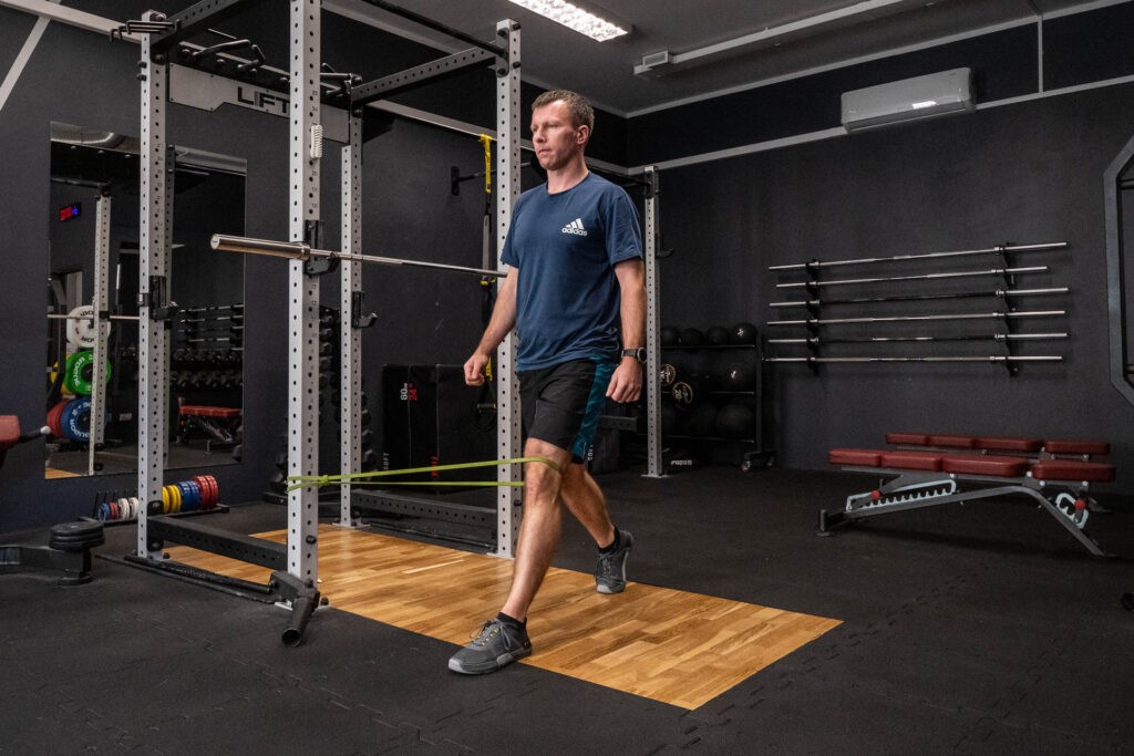 Split Squat z Powerbandem - napraw swój przysiad - Fitnessowy.NET